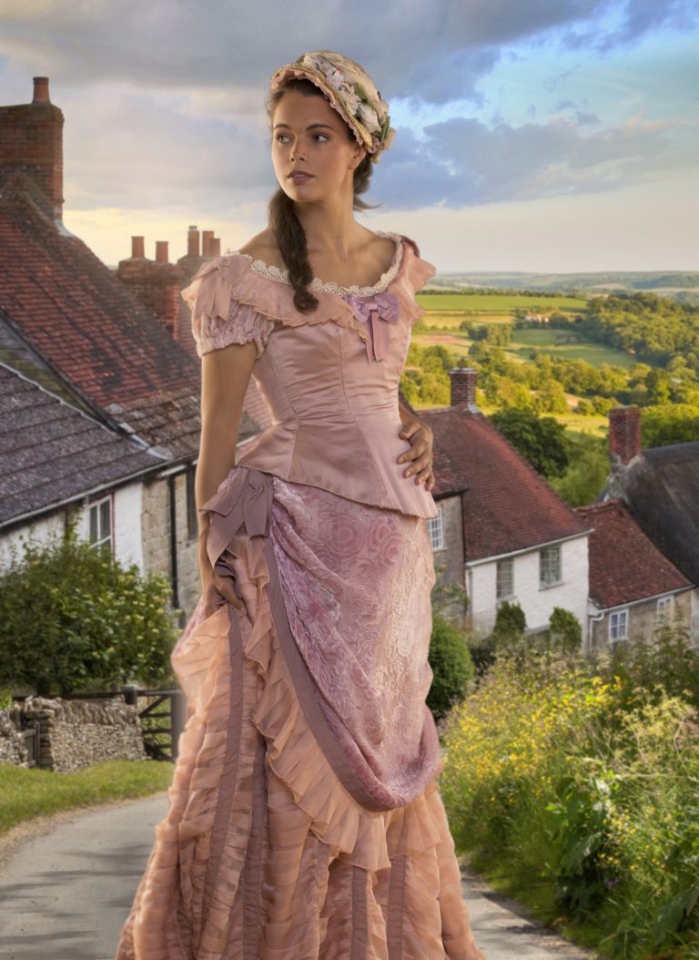 Behind the Scenes: Creating A Stylish Heroine - Harlequin Ever After